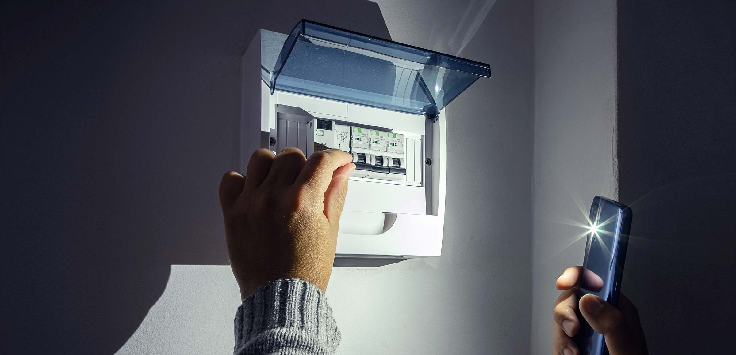 Power cut: what to do and how to fix it? | Endesa