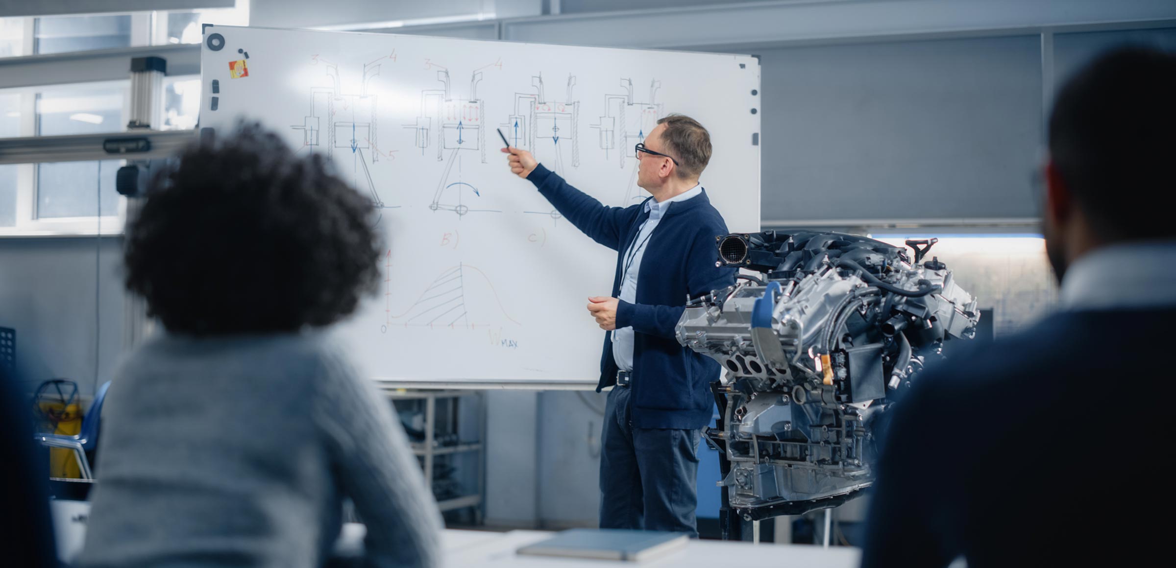 How does an electric car work and who invented it? | Endesa